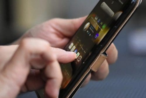 Best Android Launchers for Senior Citizens or Sight-Impaired Users ...