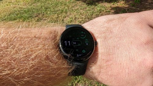 How to Use Different Watch Faces on Google Pixel Watch - Technipages