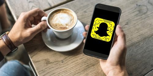 How to Enable Dark Mode on Snapchat in 2023 - Technipages
